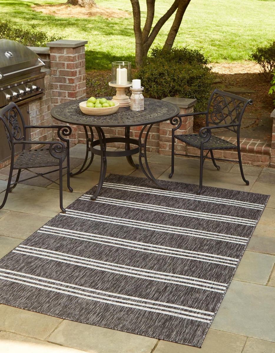 Charcoal 8' x 10' Jill Zarin Outdoor Rectangle Rug – Rug Engine