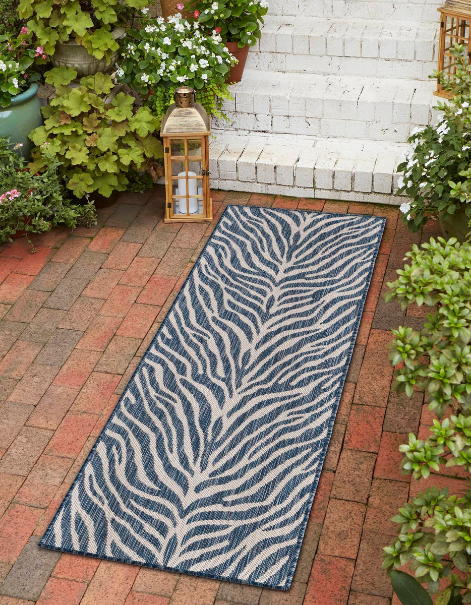 Blue 2' x 8' Outdoor Safari Runner Rug – Rug Engine