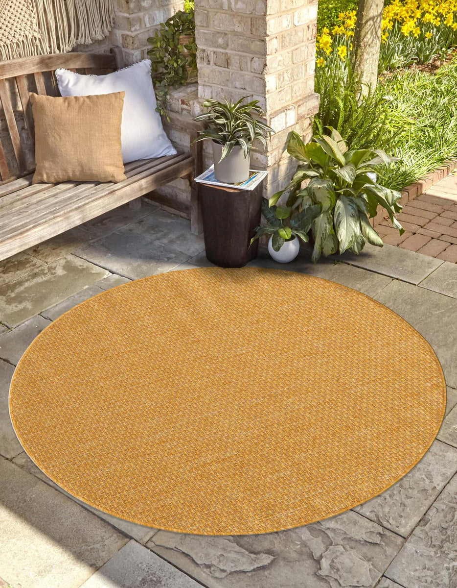 Corn Harvest Yellow 7' 10 x 7' 10 Outdoor Solid Round Area Rug Weather ...